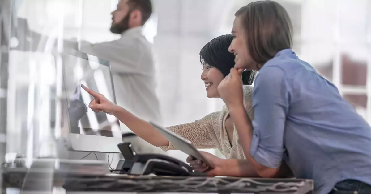 How Women In Tech Can Move Past The Middle Bcg